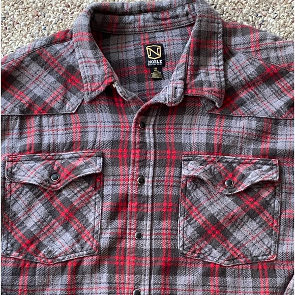 Noble | Shirts | Noble Outfitters Pearl Snap Mens Heavy Red Gray Plaid ...